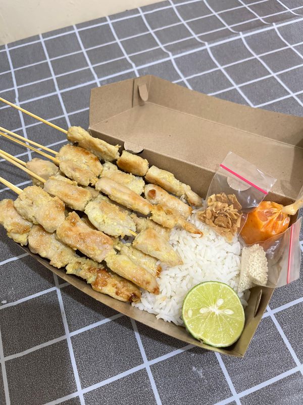 PAKET SATE TAICHAN LONTONG