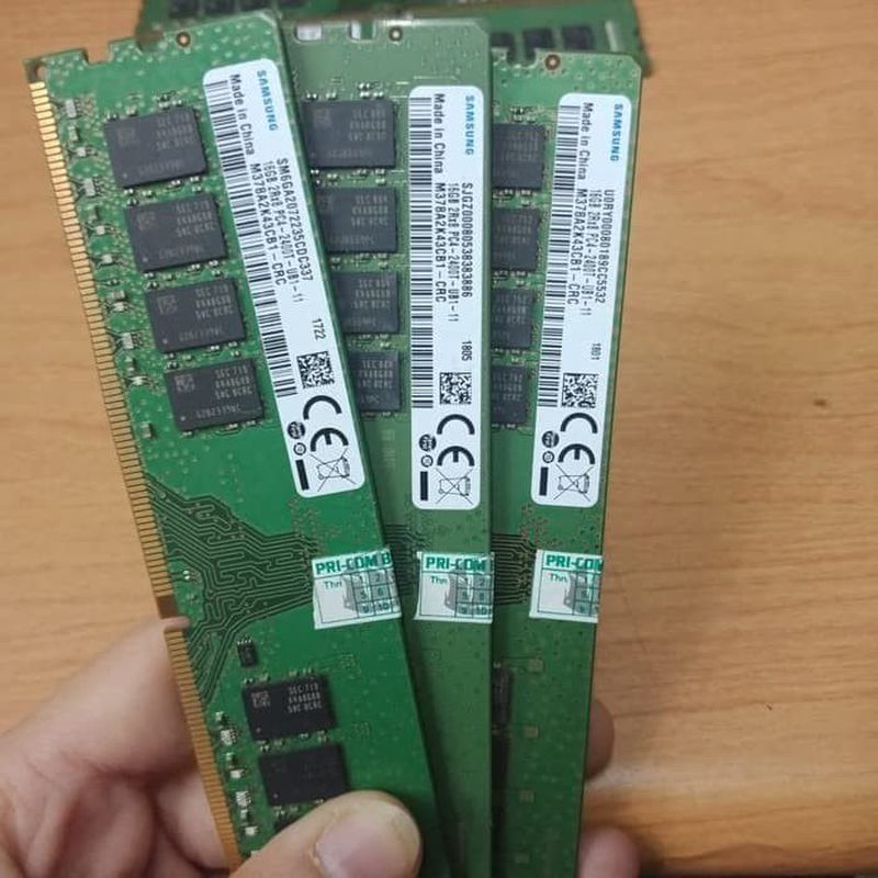 RAM 16 GB