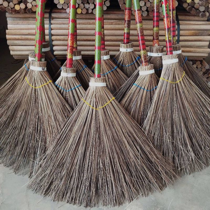 Sapu Lidi Jalan Gagang Panjang