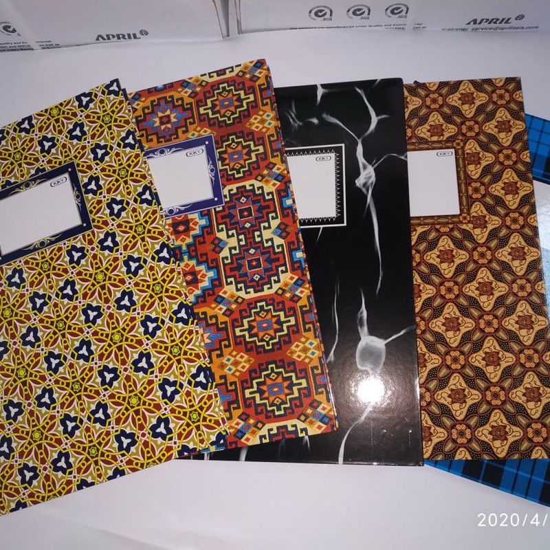 Buku album besar