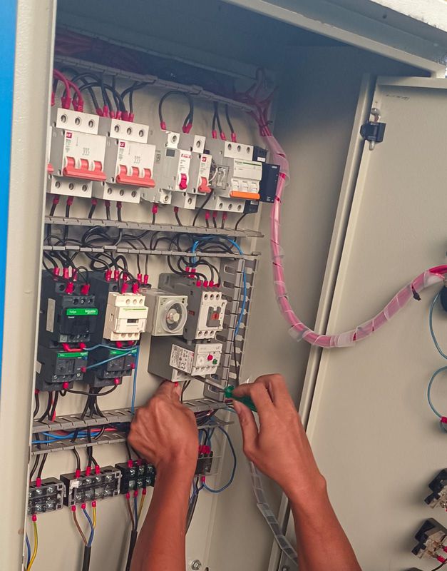 JASA PERBAIKAN PANEL BOX - 60x80x20