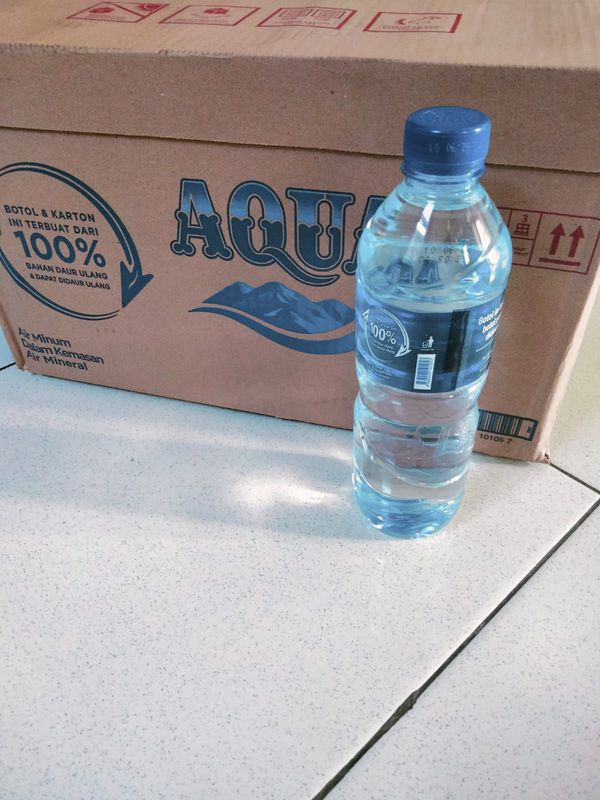 Air Minum Kemasan Botol Tanggung 600 ml