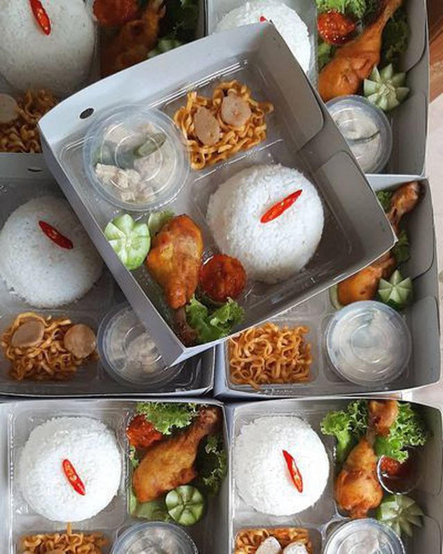 PAKET NASI BOX B