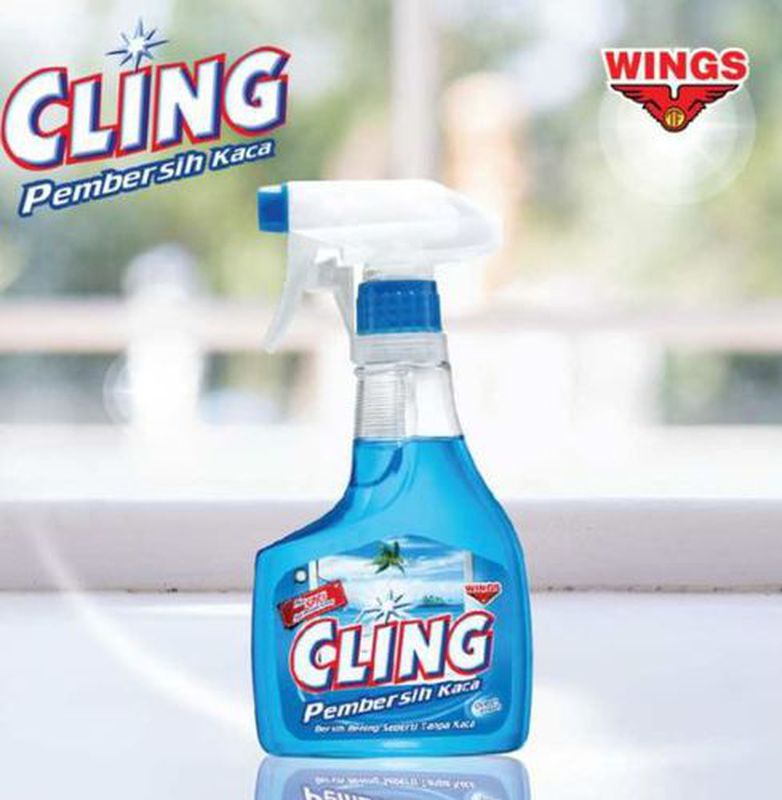 Cling Pembersih Kaca isi 425 ml