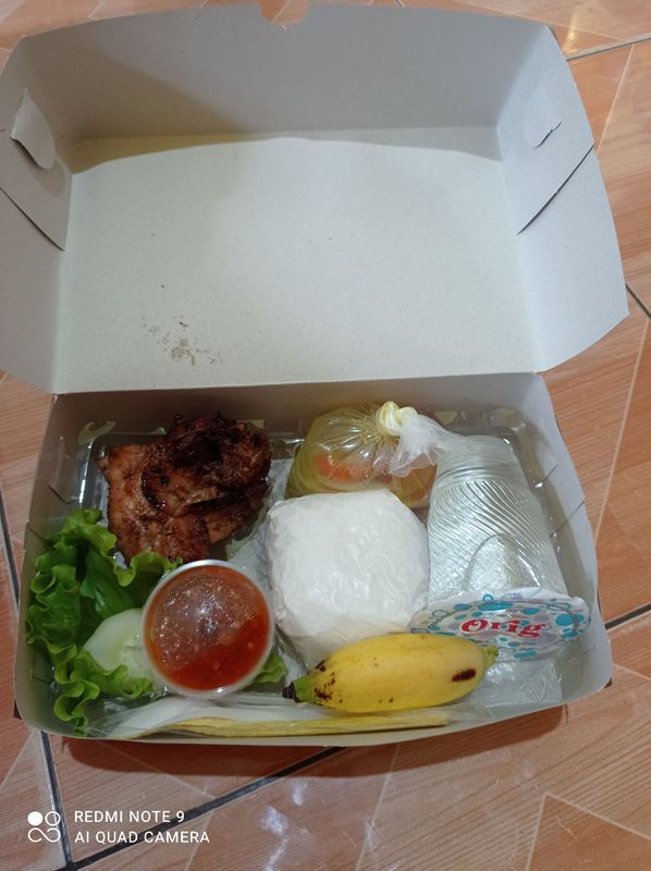 Nasi Kotak Paket Ayam - Ayam Goreng