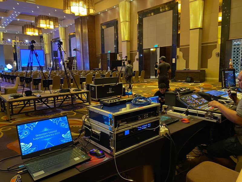 Paket Live Streaming