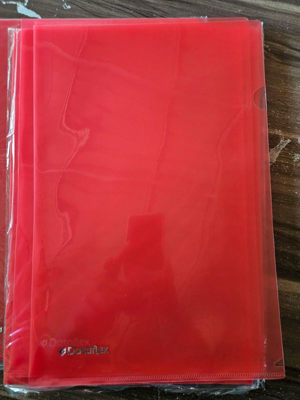 Map Selip Plastik "L"