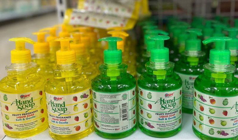 YURI Handsoap / Sabun Cuci Tangan Botol 410ML Pump