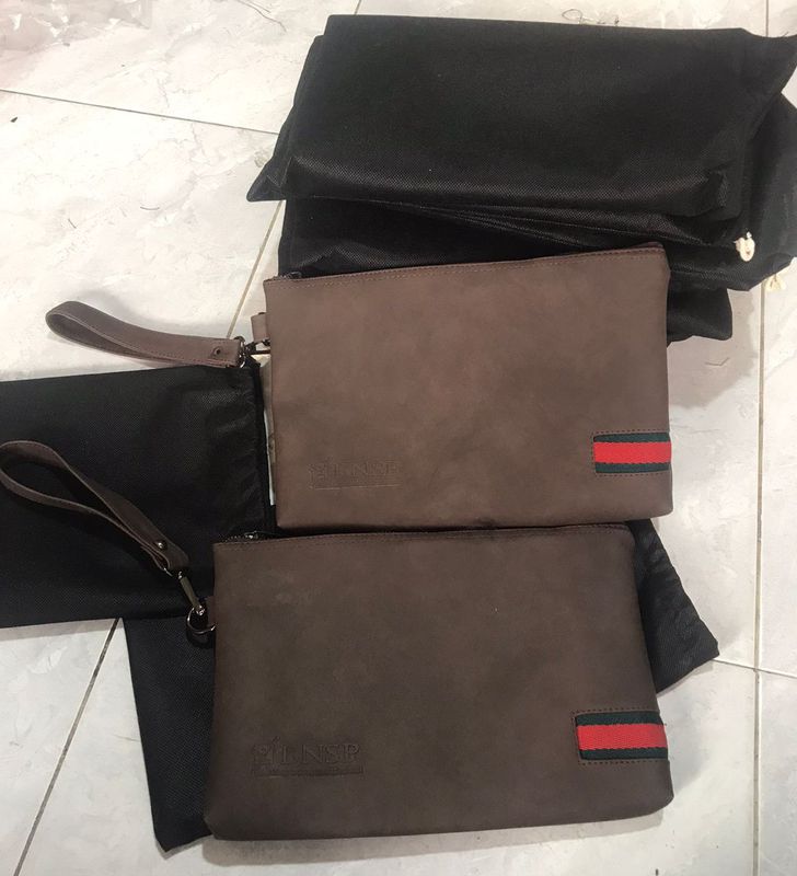 Pouch custom Bahan Kulit Premium Sintetis Ibc embossed logo + Packingan Pouch Sponbon Polos