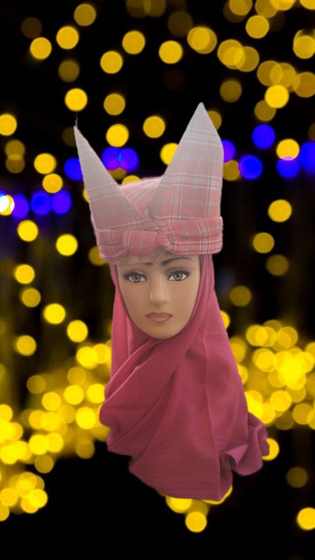 DETA Topi runcing minang