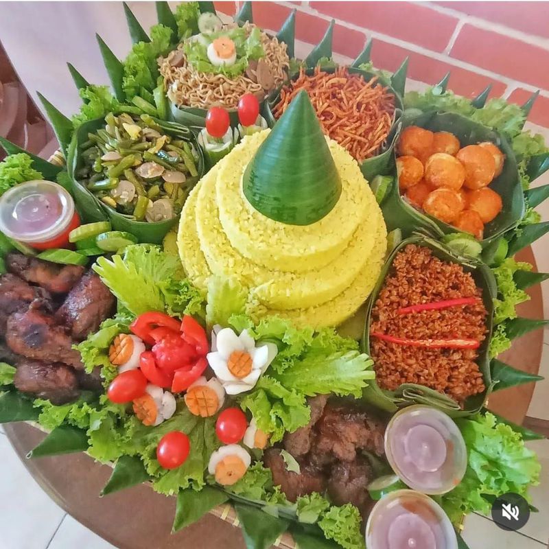 Tumpeng Ingkung