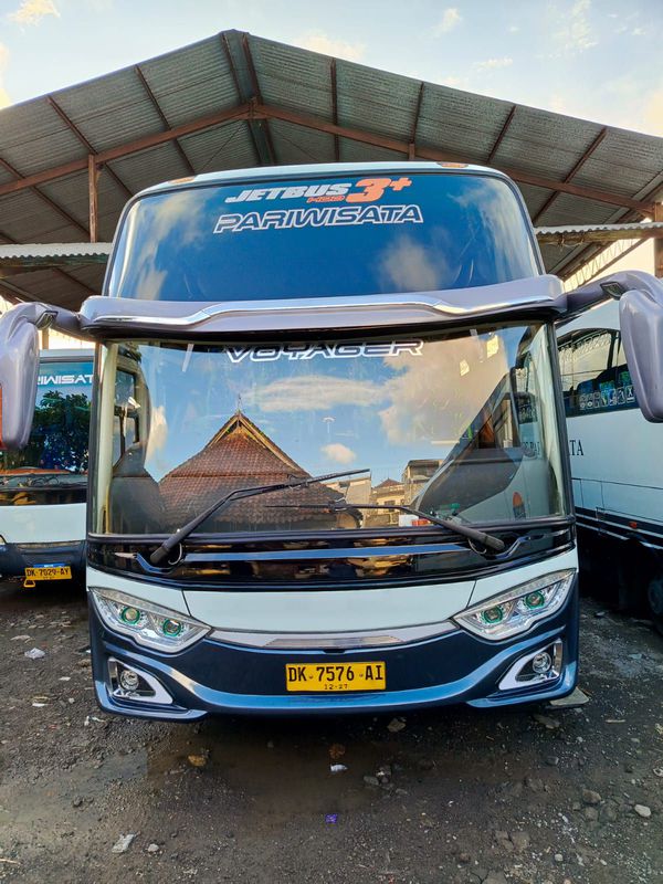 BUS 45 SEAT ( DRIVER +BBM) RUTE TABANAN