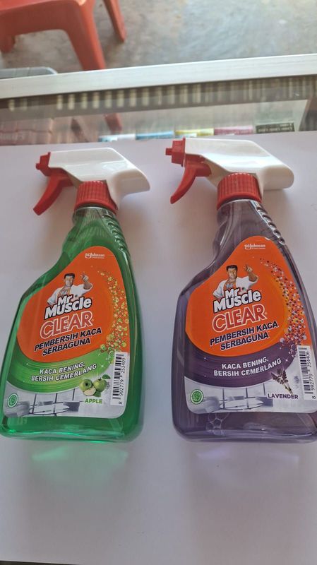 Pembersih Kaca Mr Muscle Clear
