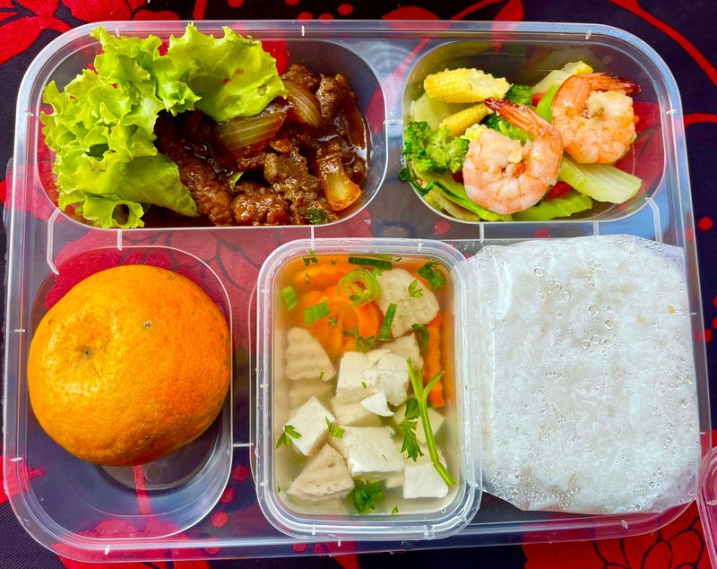 Pemberian Makanan Tambahan (PMT) Bumil KEK Bento Set Beef Teriyaki ...