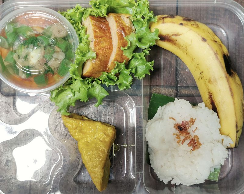 PMT BALITA 12-59 BULAN ( Nasi Putih, Rolade Ayam, Sup Sayur dan Telur ...