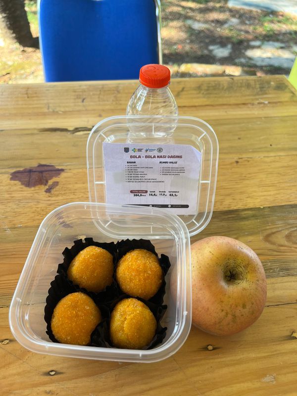 PMT Balita 24 -59 Bulan Nasi putih,sup ayam telur puyuh,tahu kecap,pisang