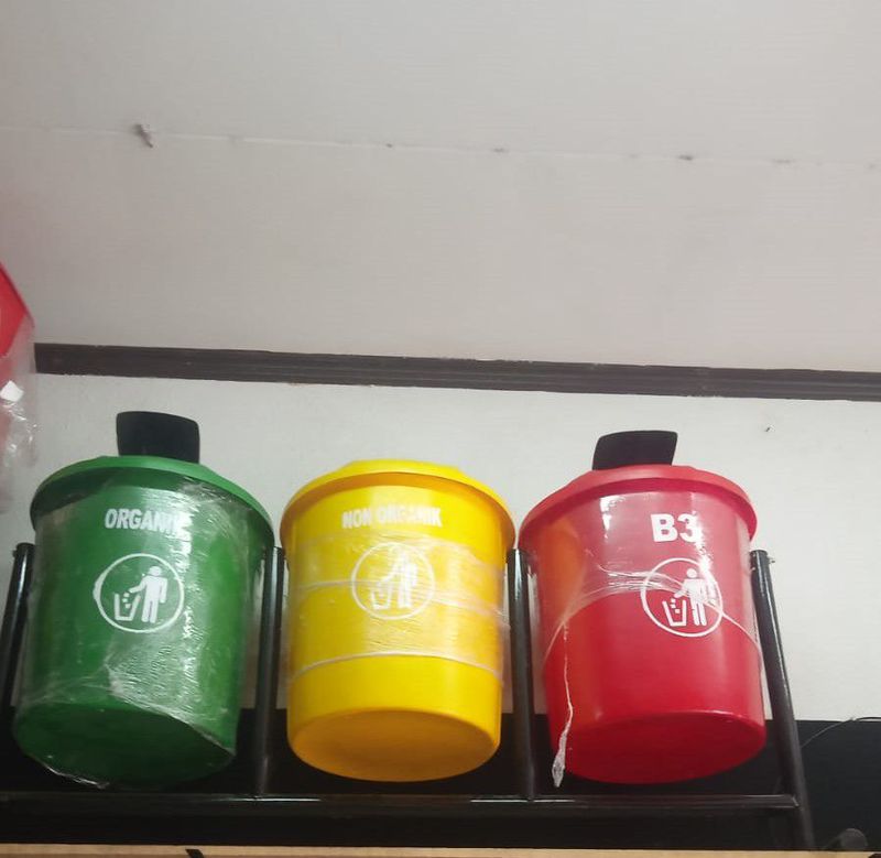 Tong Sampah 3 Warna 40 Liter