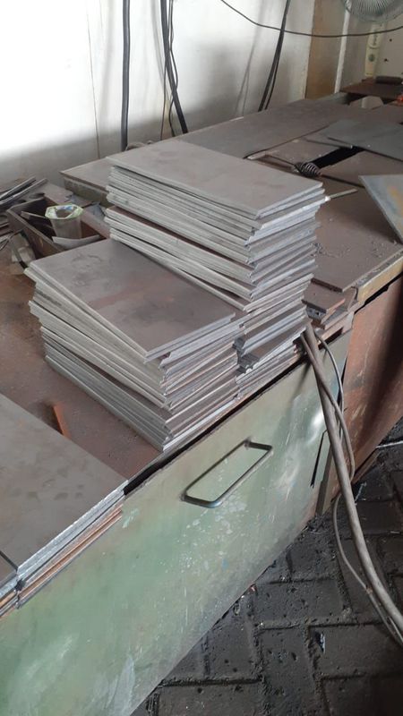 Plat Besi ukuran 12*75*150 mm