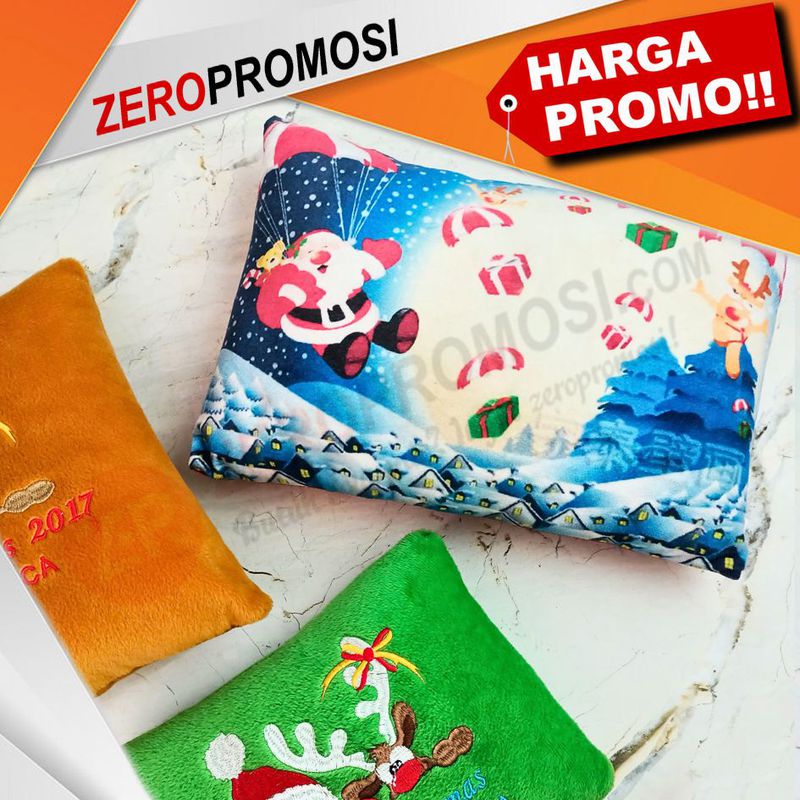 Hadiah Istimewa Souvenir Bantal Kotak Natal dengan Bordir Logo Unik