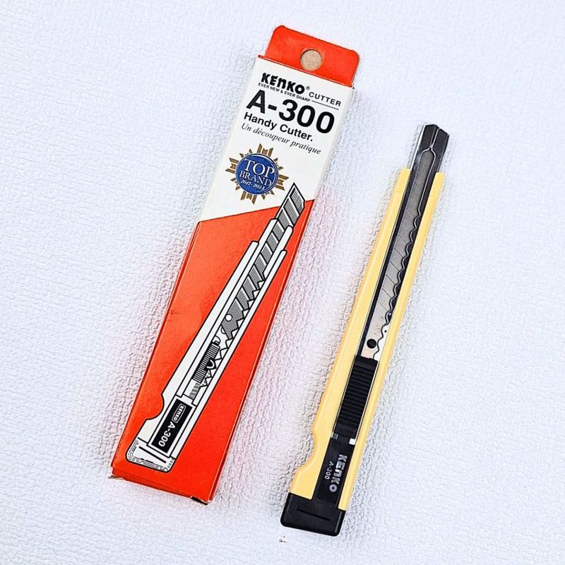 Pisau Cutter A-300