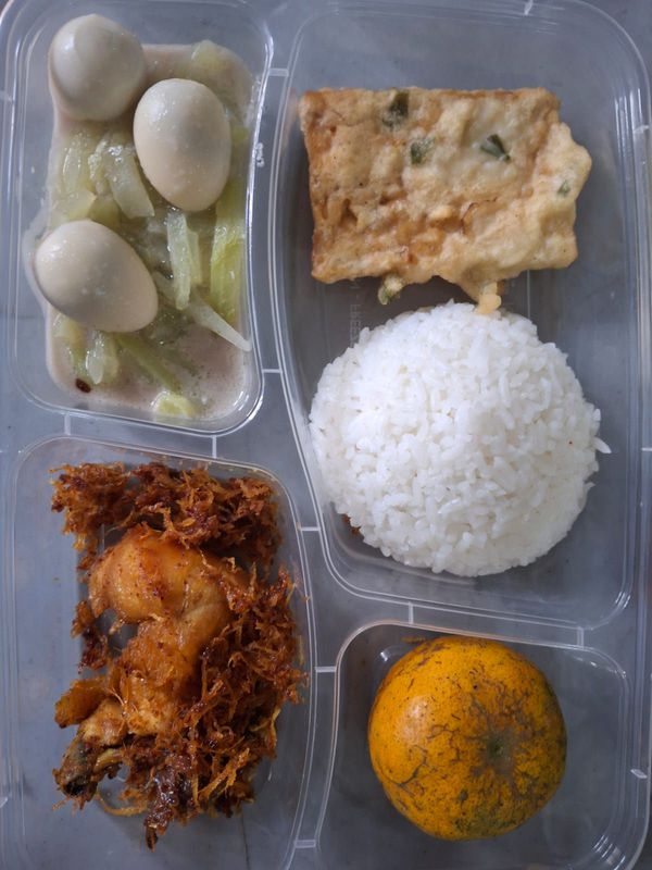 PMT Balita 8 : Makanan Lengkap dan Kudapan - Menu 1