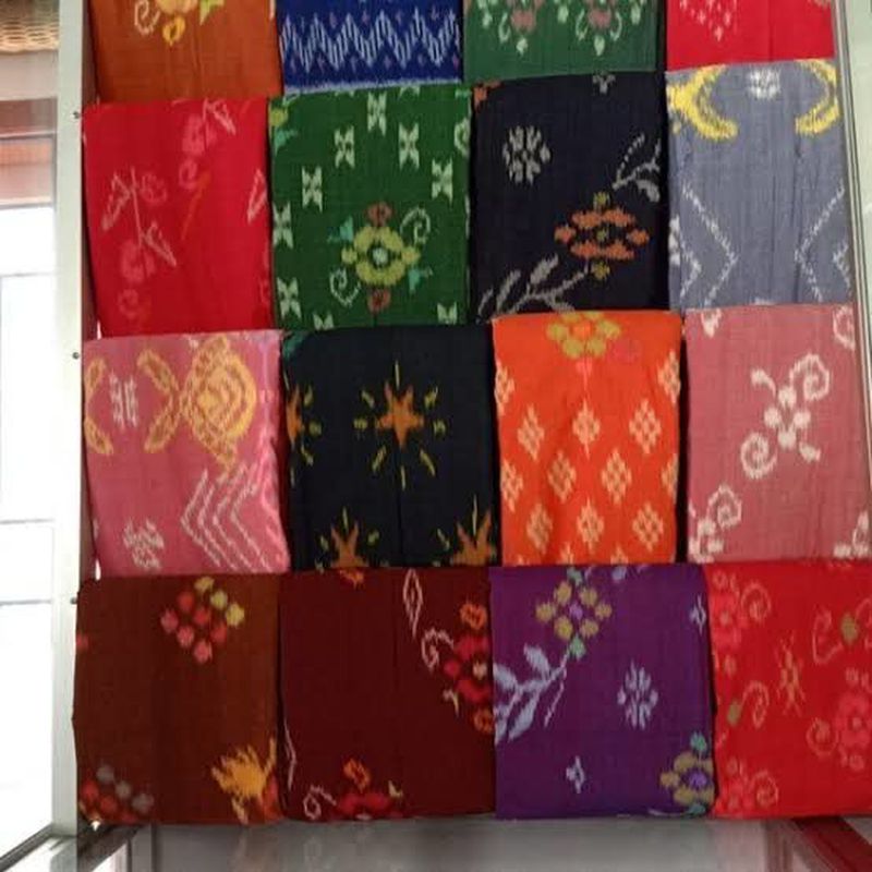 Kain Batik Bomba - Merah Tua