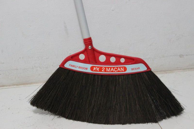 Sapu Ijuk/ Sapu Lantai