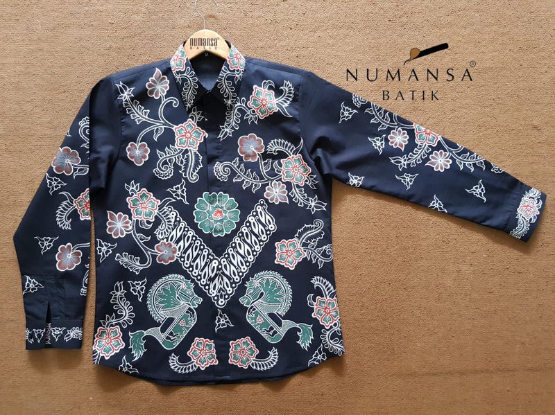 Kemeja Batik Motif Kuda Kencana dan parang