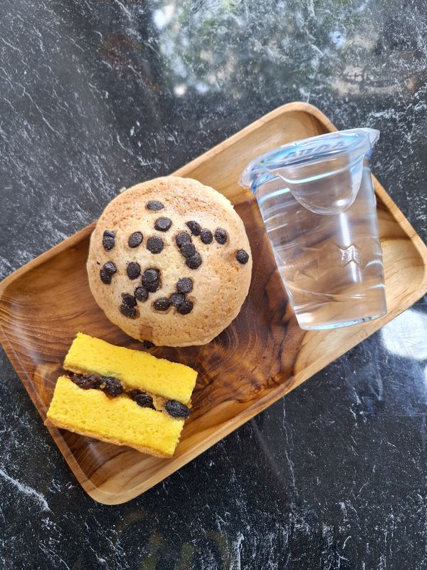 Paket Snack Box B - Roti Premium
