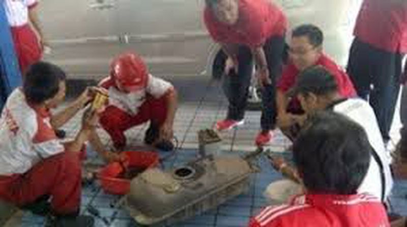 Jasa Service dan Turun Tangki Mobil Inova