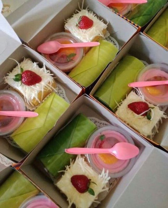 PAKET SNACK BOX & AMDK