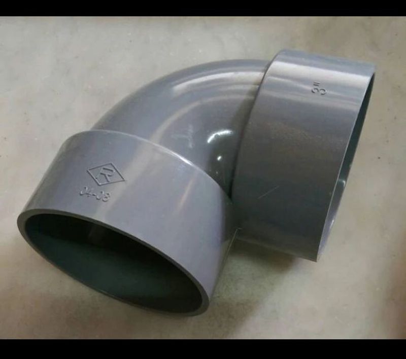 Penggantian atau pemasangan PVC - Knee 3 In