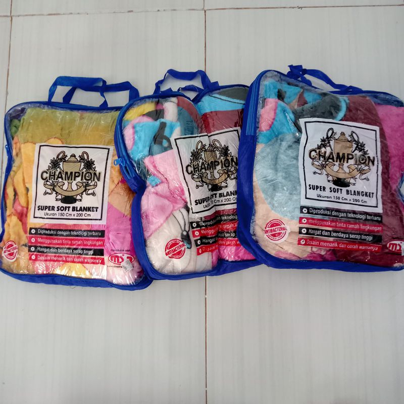 Selimut Champion soft 150cm x 200cm