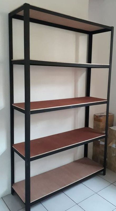 Rak arsip Besi tundan Triplek per 1 Meter