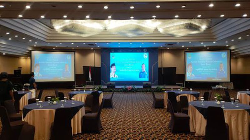 Cetak dan Pasang frame backdrop LED