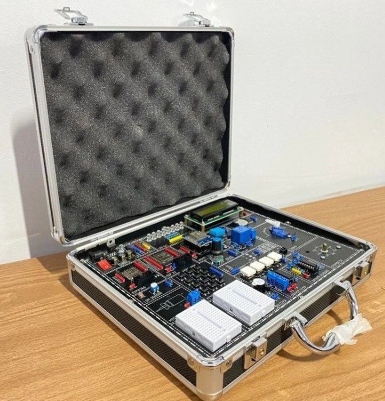 Trainer Kit Mikrokontroler Arduino Trainer Kit Mikrokontroler Arduino