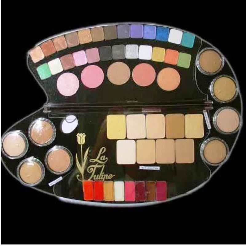 Make up pallet set