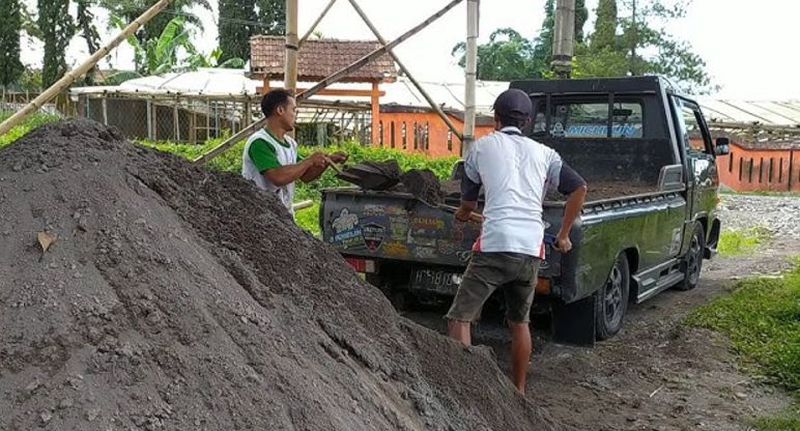 Pasir Muntilan 1 Pick Up L300 (1,2 M3)