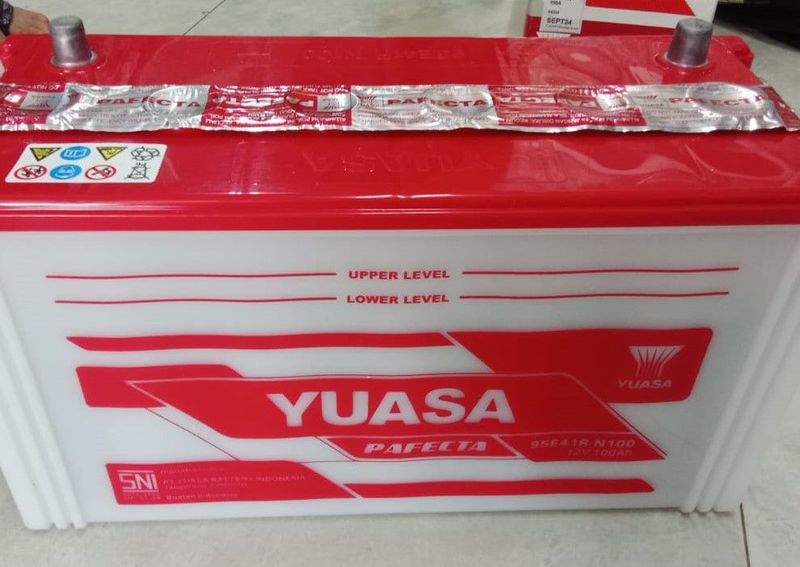 Aki yuasa n100 12v 100a