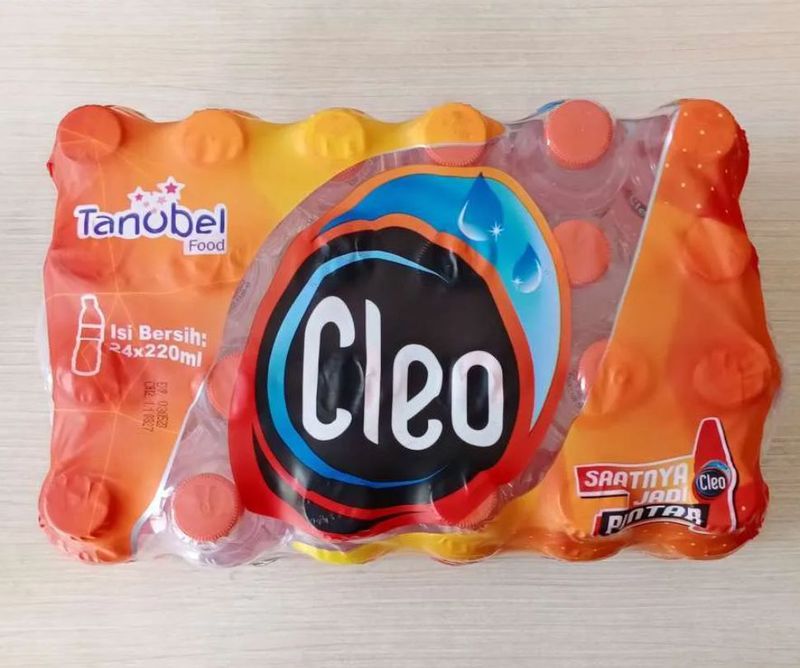 Air Minum Cleo Mineral Water Botol MINI (1 Karton 24 Botol)