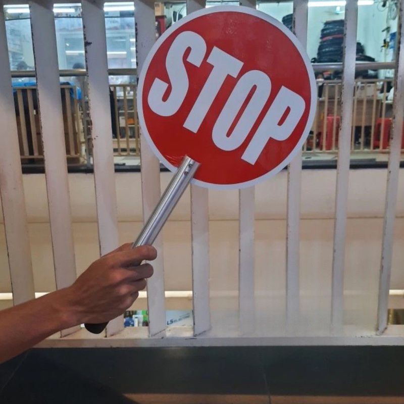 Tongkat Stop/Rambu Stop