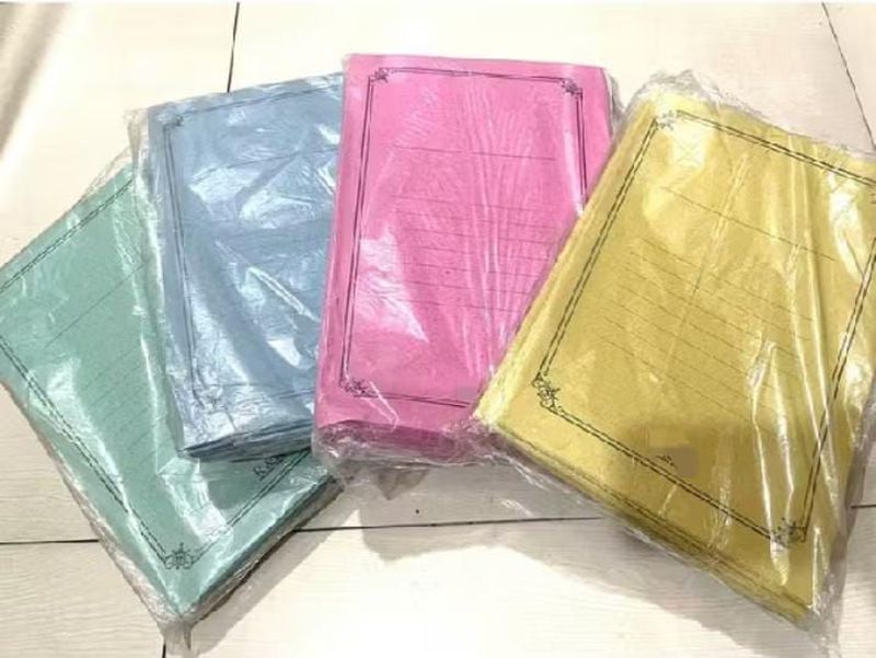 Map Kertas (Warna Merah,Biru,Kuning,Hijau)