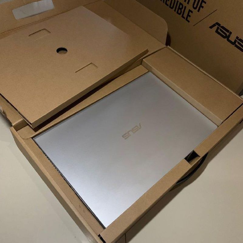 Laptop ASUS Core I7 Gen 12