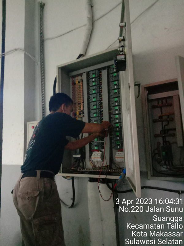 Jasa Pemasangan dan Perakitan Panel