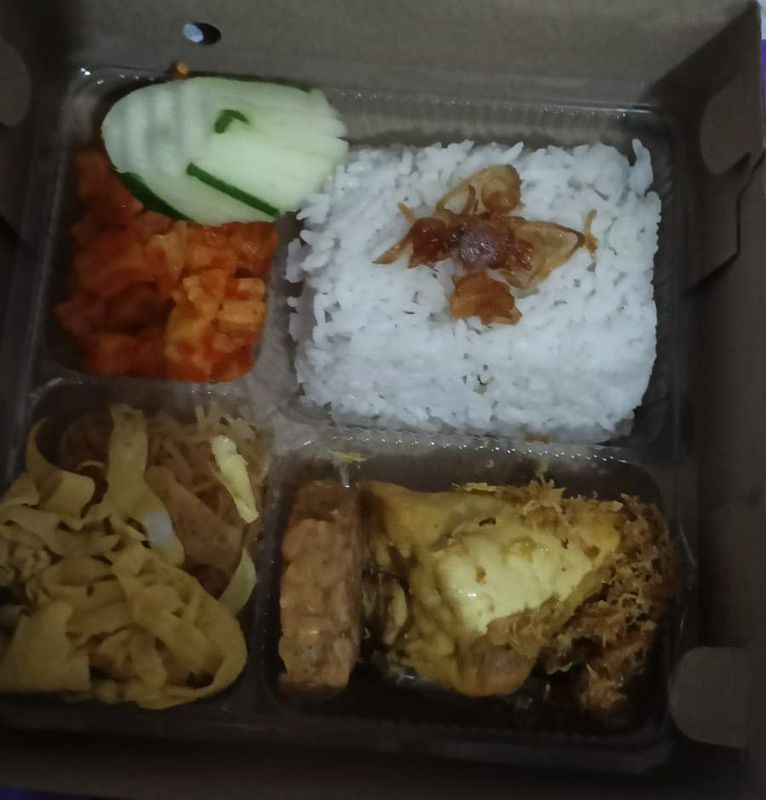 Nasi Uduk Dapoer Aulia