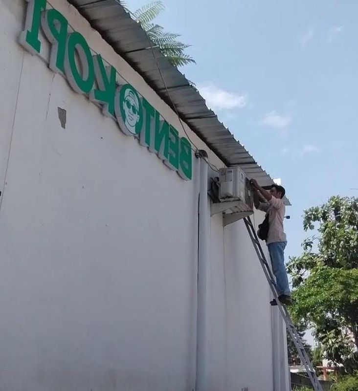 Jasa perbaikan unit outdoor AC Split