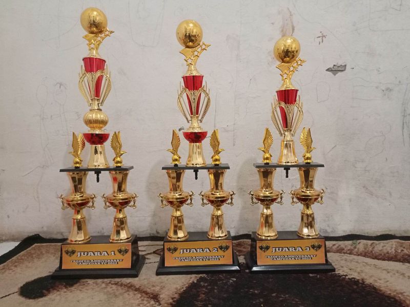 Piala Juara 1