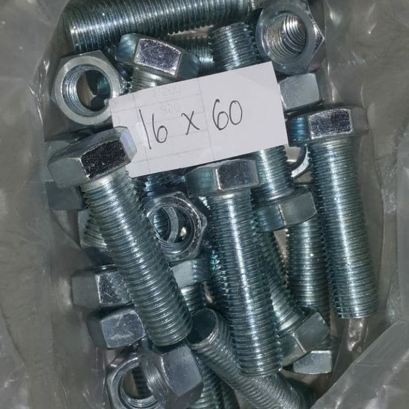 MUR BAUT 8mm