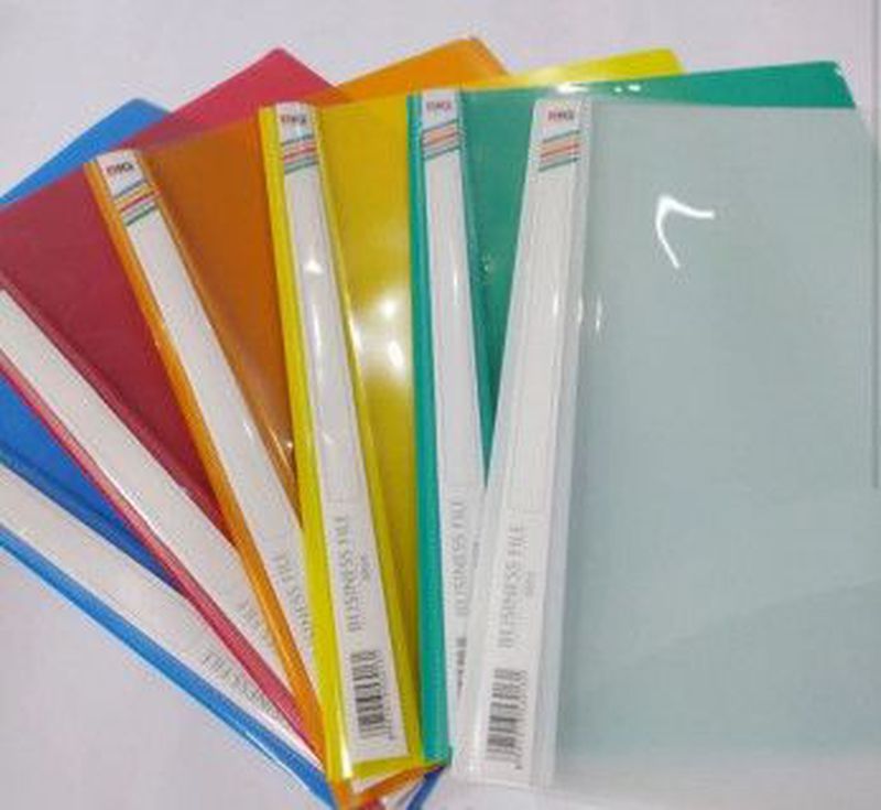 Map Plastik Transparan lubang