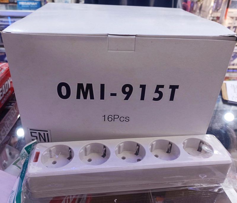 Stop Kontak OMI 5 Lubang